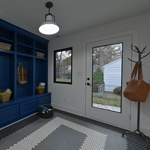 Color Wheel Mosaic - Arctic White